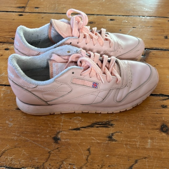 Shoes | Reebok Pink Sneaker | Poshmark